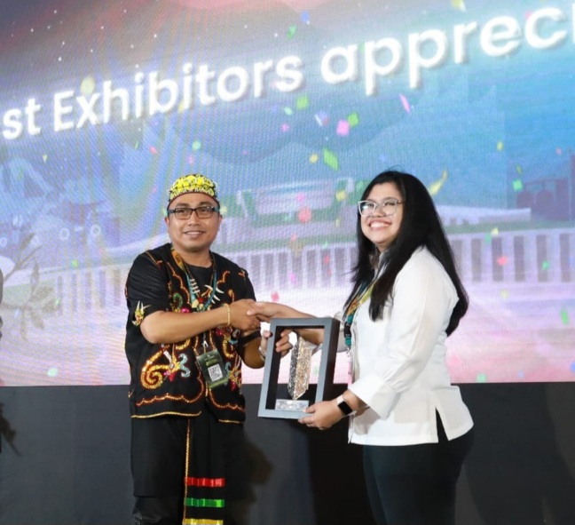 Dorong Keberlanjutan Energi,Booth PHE Raih Penghargaan Best Booth IAGI ...